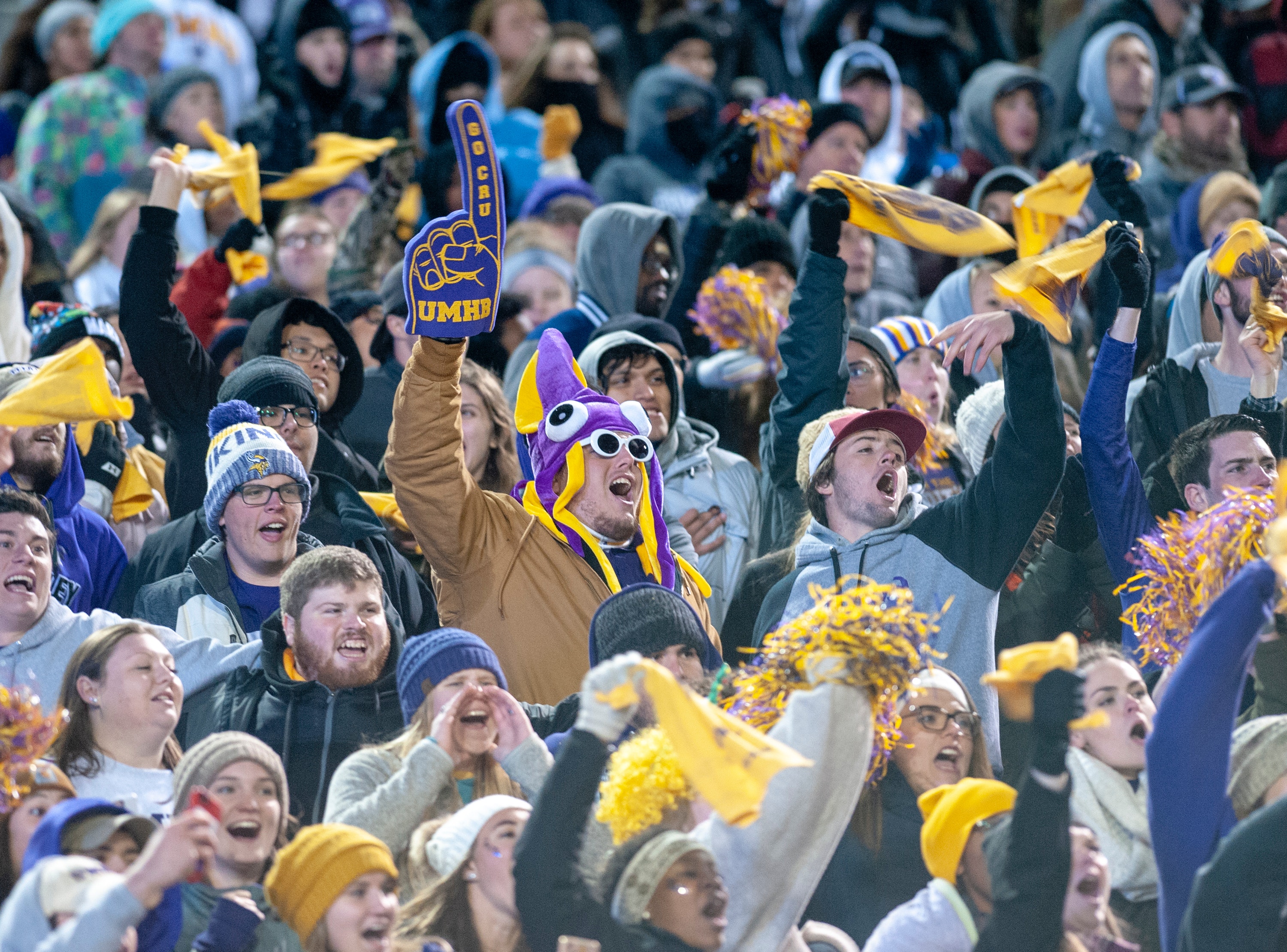 Homecoming Sports - Shop Wholesale & Promotional Products!